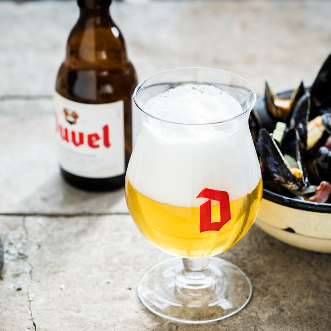 Belgisch blond speciaalbier drinken | Duvel