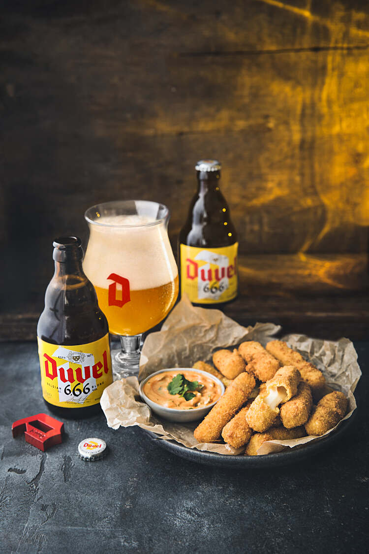 Duvel 666 & mozzarella sticks with coriander mayonnaise | Duvel