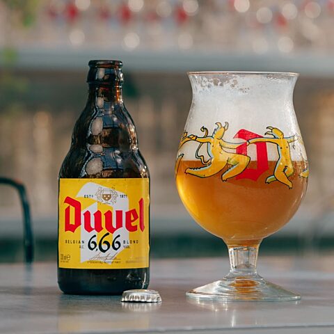 Drink a Belgian Golden Ale beer | Duvel
